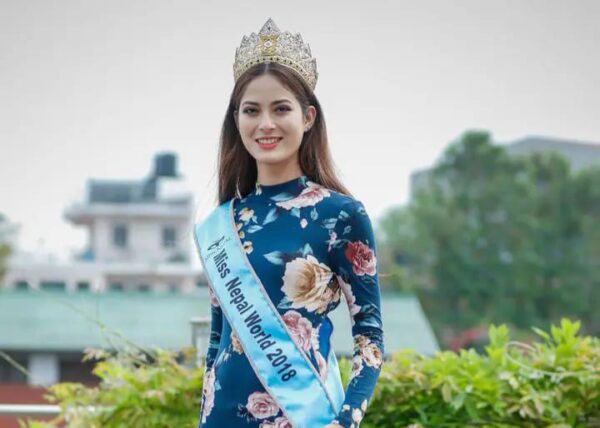 Shrinkhala Khatiwada Biography | Boyfriend | Age | Education